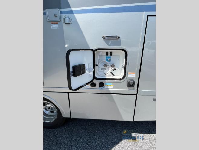 New 2025 Winnebago Navion 24T Motor Home Class C - Diesel at Adventure ...