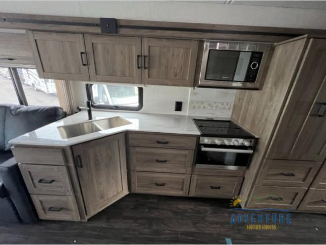 New 2024 Winnebago Sunstar 34R Motor Home Class A at Adventure Motor ...