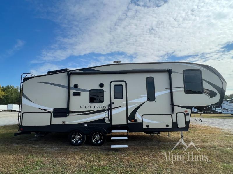 Used 2018 Keystone RV Cougar Half-Ton Series 25RES Fifth Wheel at Alpin ...