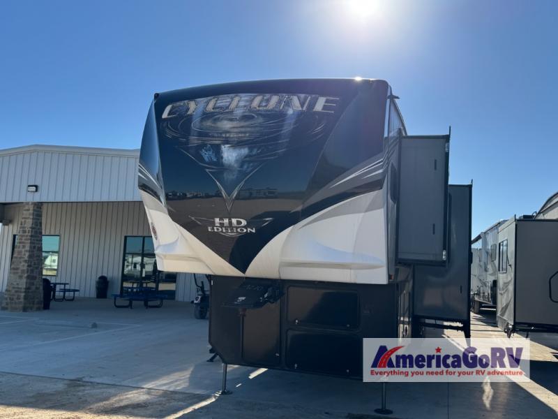 Used 2020 Heartland Cyclone 4270 Toy Hauler Fifth Wheel at AmericaGoRV ...