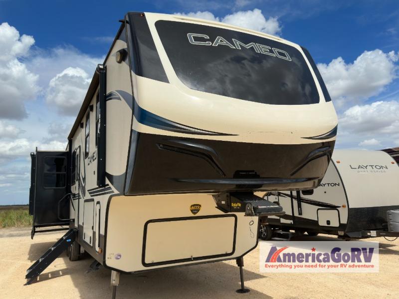 Used 2019 CrossRoads RV Cameo CE3921BR Fifth Wheel at AmericaGoRV ...