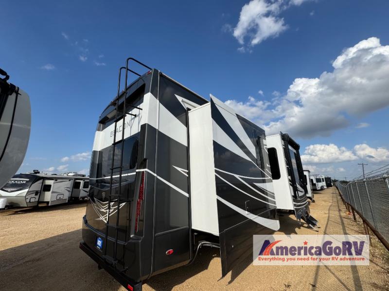 Used 2022 VanLeigh RV Beacon 41LKB Fifth Wheel at AmericaGoRV | Seguin ...
