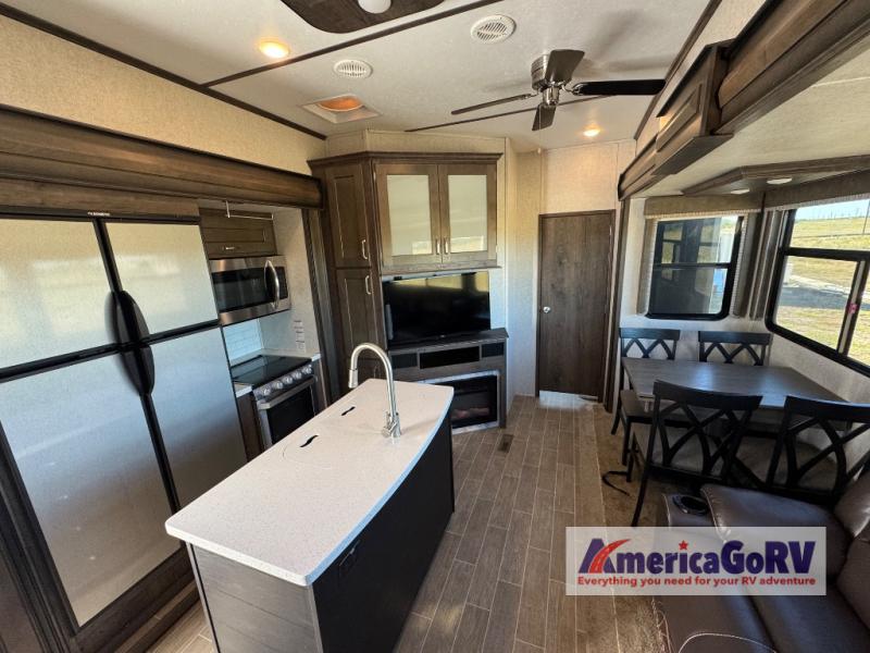 Used 2019 Keystone RV Montana High Country 362RD Fifth Wheel at ...