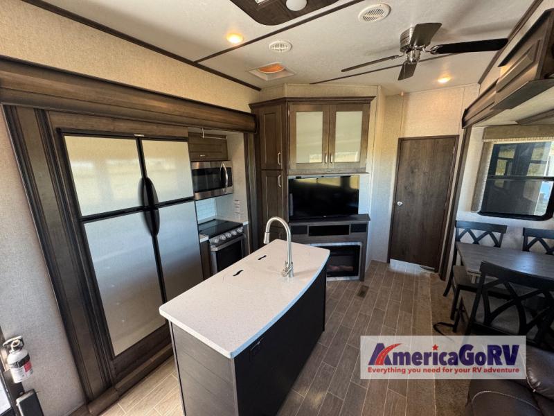 Used 2019 Keystone RV Montana High Country 362RD Fifth Wheel at ...