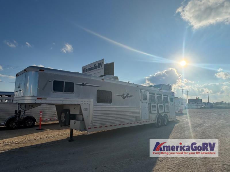 Used 2003 PLATINUM 4 HORSE LIVING QUARTERS Horse Trailers with living ...