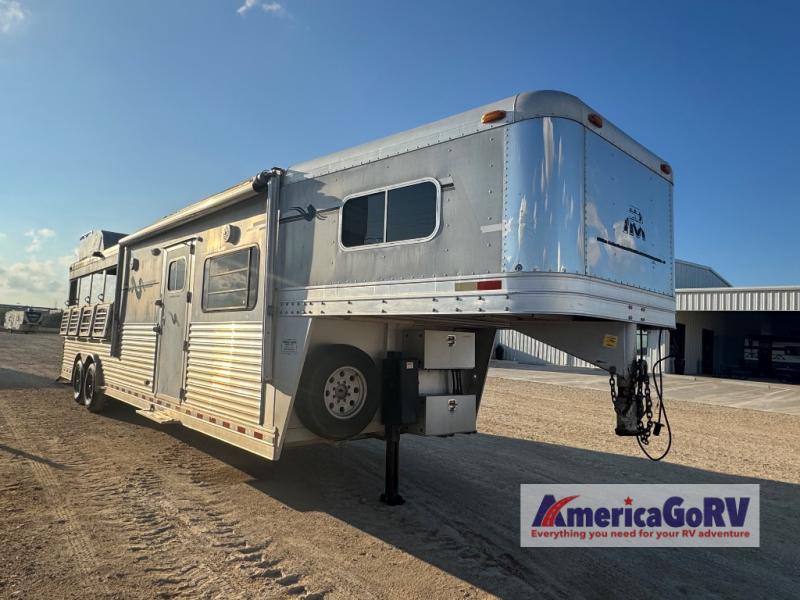 Used 2003 PLATINUM 4 HORSE LIVING QUARTERS Horse Trailers with living ...