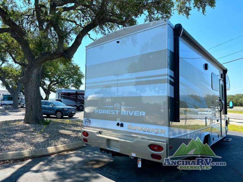 New 2025 Forest River RV Sunseeker MBS 2400DSB Motor Home Class C ...