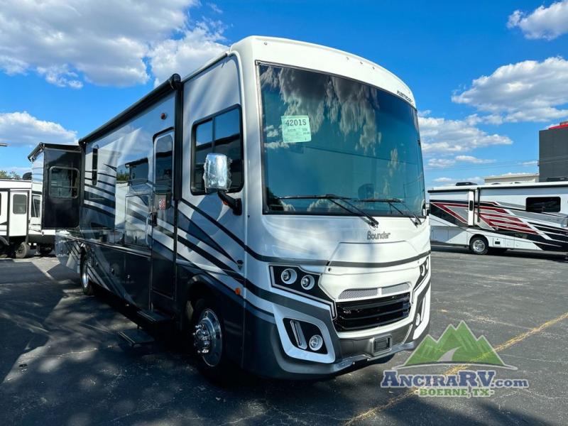 New 2025 Fleetwood RV Bounder 35K Motor Home Class A at Ancira RV of ...
