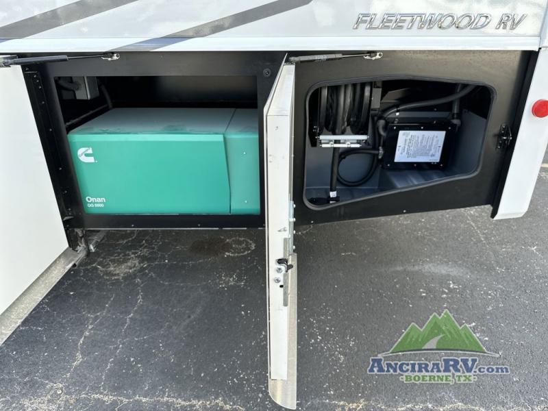 New 2025 Fleetwood RV Bounder 35K Motor Home Class A at Ancira RV of ...