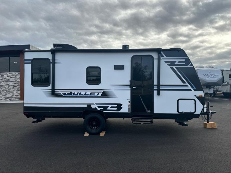 New 2025 Keystone RV Bullet Crossfire 1900RD Travel Trailer at RVing ...