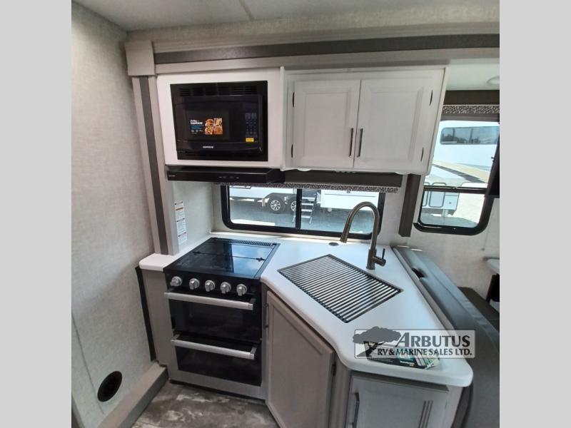 New 2024 Thor Motor Coach Echelon LC28 Motor Home Class C at Arbutus RV ...