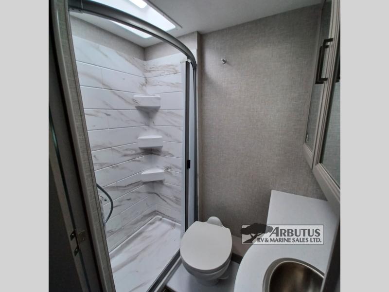 New 2024 Thor Motor Coach Echelon LC28 Motor Home Class C at Arbutus RV ...