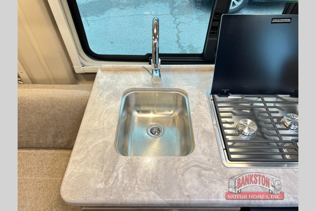 New 2025 Thor Motor Coach Scope 18G Motor Home Class B at Bankston ...