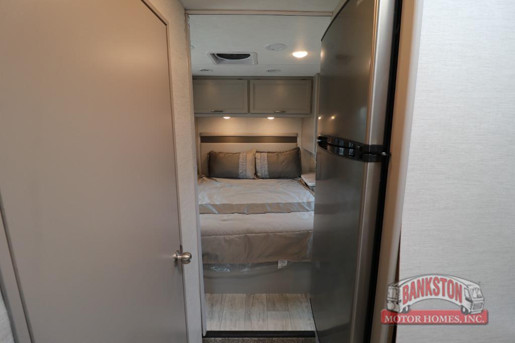 New 2024 Thor Motor Coach Chateau 28Z Motor Home Class C at Bankston ...