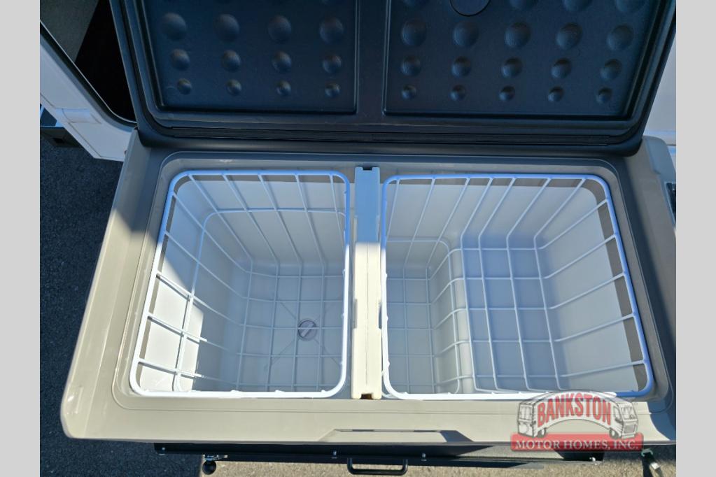 New 2024 Thor Motor Coach Chateau 28Z Motor Home Class C at Bankston ...