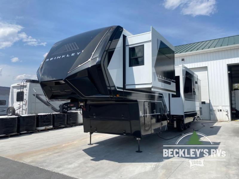 New 2025 Brinkley Model G 3950 Toy Hauler Fifth Wheel at Beckleys RVs ...