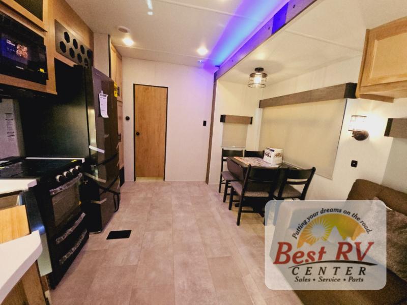 New 2025 Forest River RV Cherokee Timberwolf Black Label 39HBABL ...