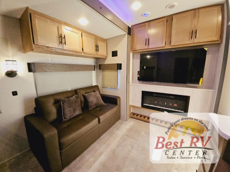 New 2025 Forest River RV Cherokee Timberwolf Black Label 39HBABL ...