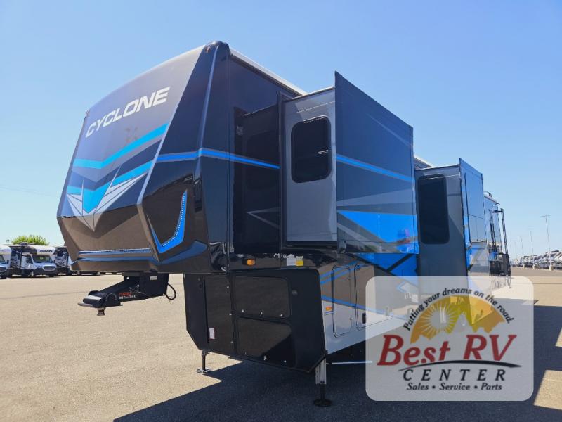 New 2025 Heartland Cyclone 4006 Toy Hauler Fifth Wheel at Best RV ...