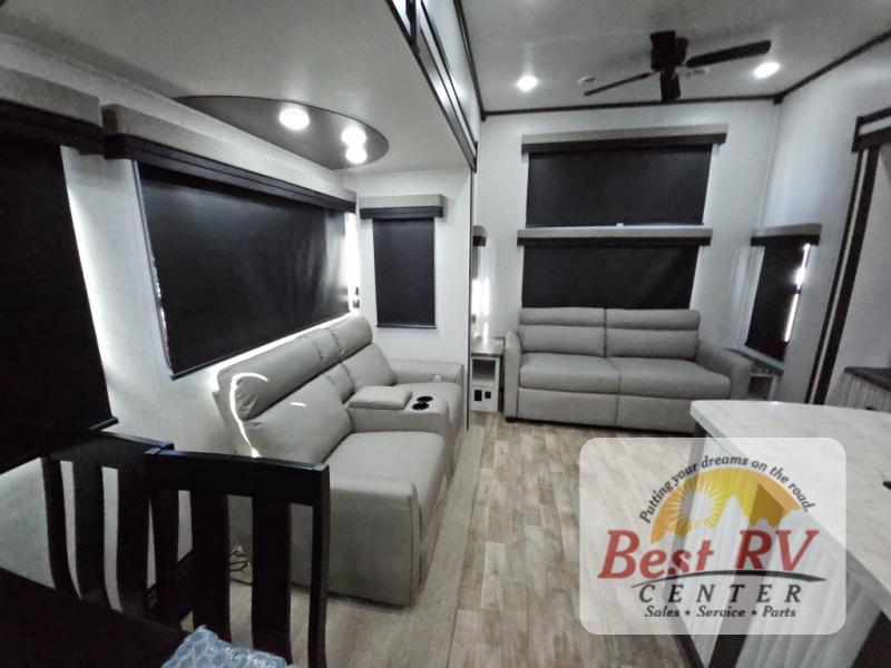 New 2025 CrossRoads RV Hampton HP375DBL Destination Trailer at Best RV ...