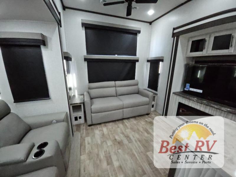 New 2025 CrossRoads RV Hampton HP375DBL Destination Trailer at Best RV ...