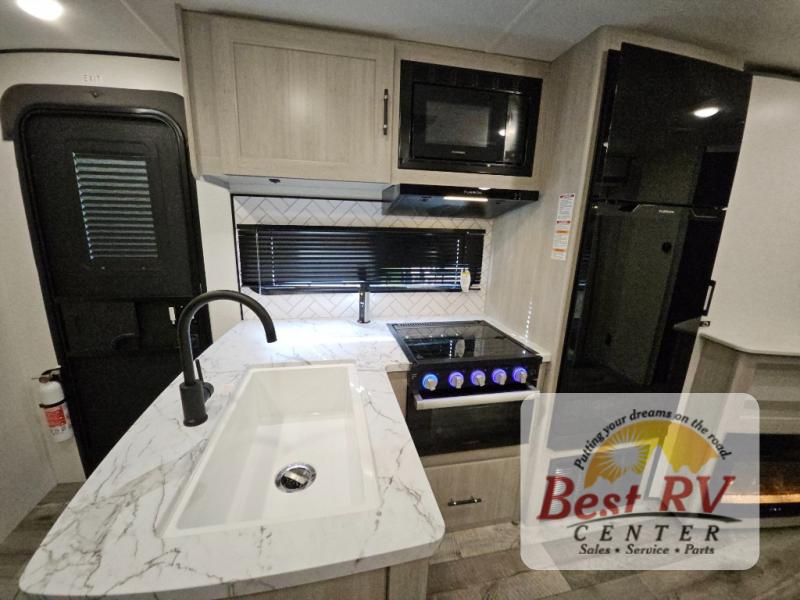 New 2025 CrossRoads RV Sunset Trail SPORT 27BHS Travel Trailer at Best ...