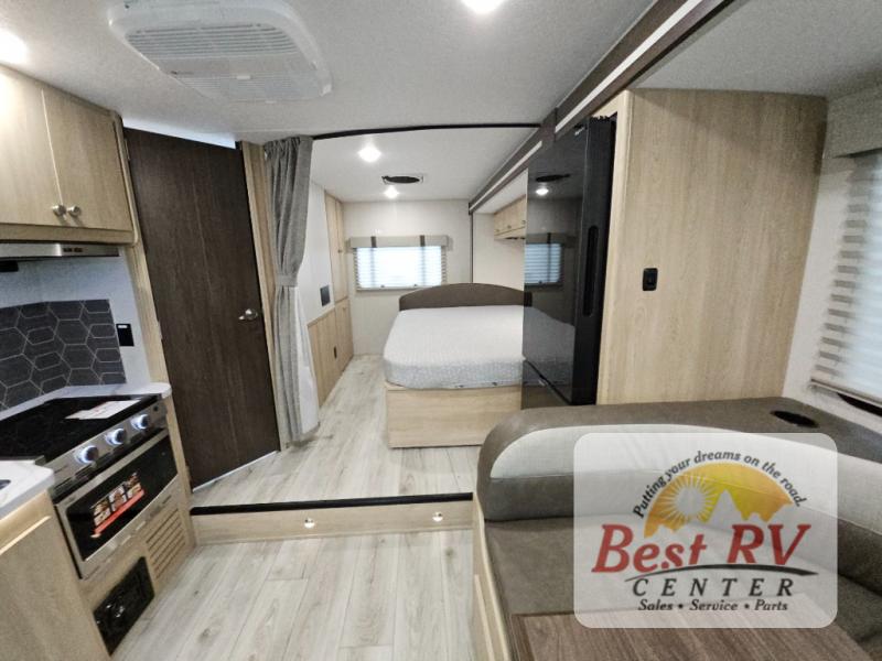 New 2025 Coachmen RV Leprechaun 230FS Ford 350 Motor Home Class C at ...