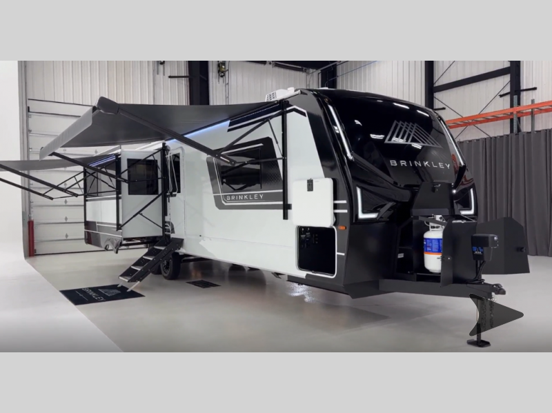 New 2025 Brinkley Model Z Air 310 Travel Trailer at Bish's RV | Junction City, OR | #98011