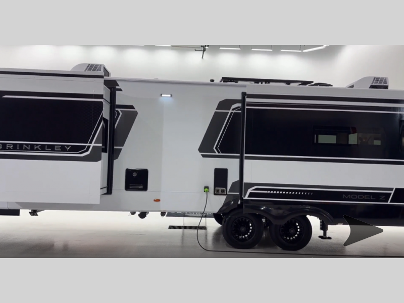 New 2025 Brinkley Model Z Air 310 Travel Trailer at Bish's RV | Junction City, OR | #98011