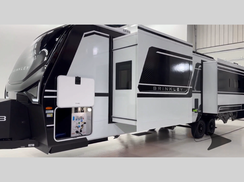 New 2025 Brinkley Model Z Air 310 Travel Trailer at Bish's RV | Junction City, OR | #98011