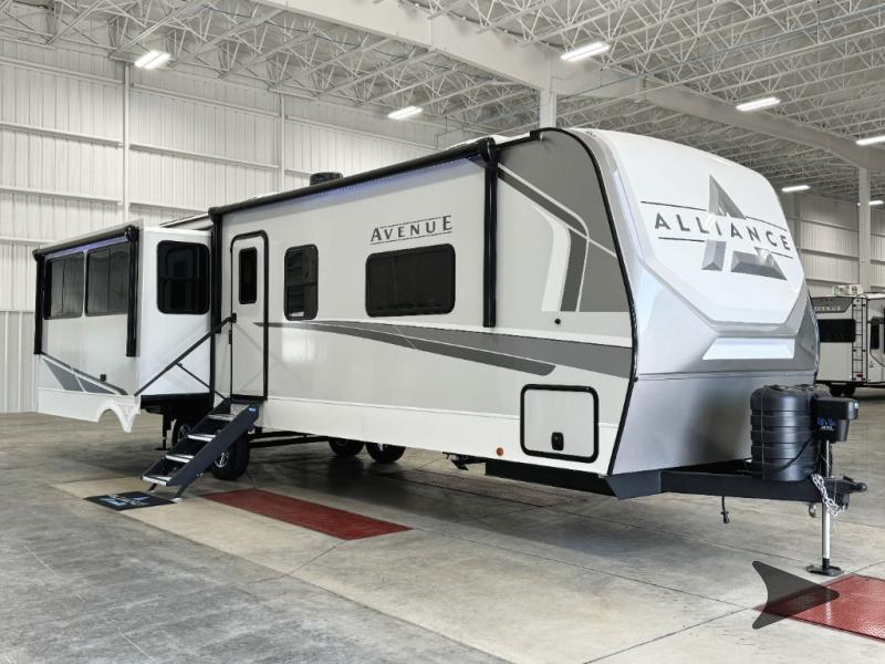 New 2025 Alliance RV Avenue 332RL Travel Trailer at Bish's RV | Pick Up ...