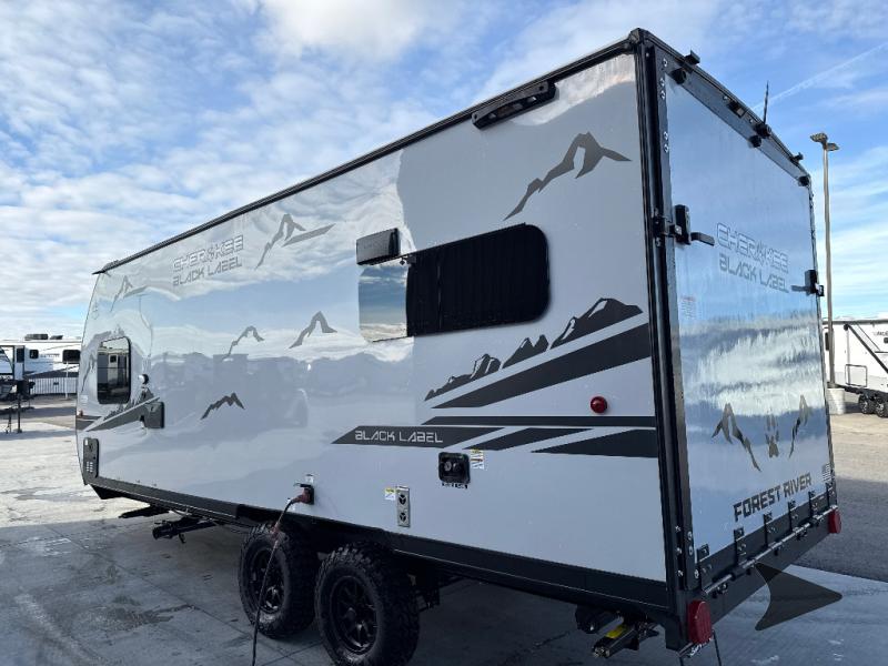 New 2025 Forest River RV Cherokee Grey Wolf Black Label 18RRBL Toy ...