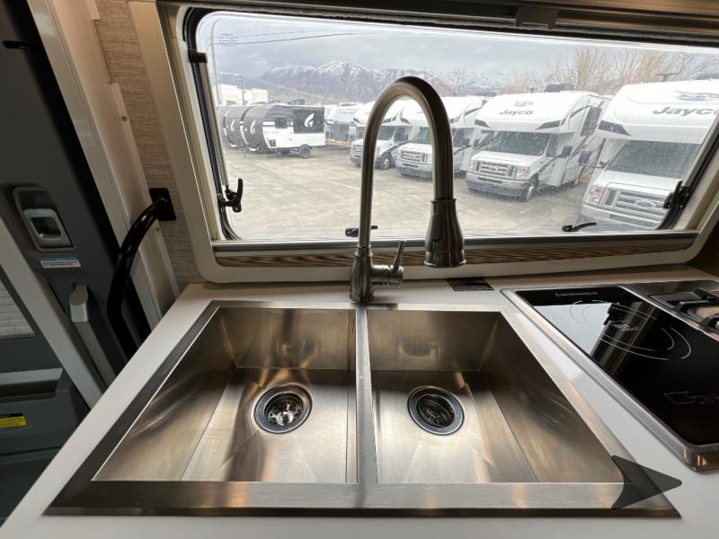 Used 2020 Winnebago View 24J Motor Home Class C - Diesel at Bish's RV ...