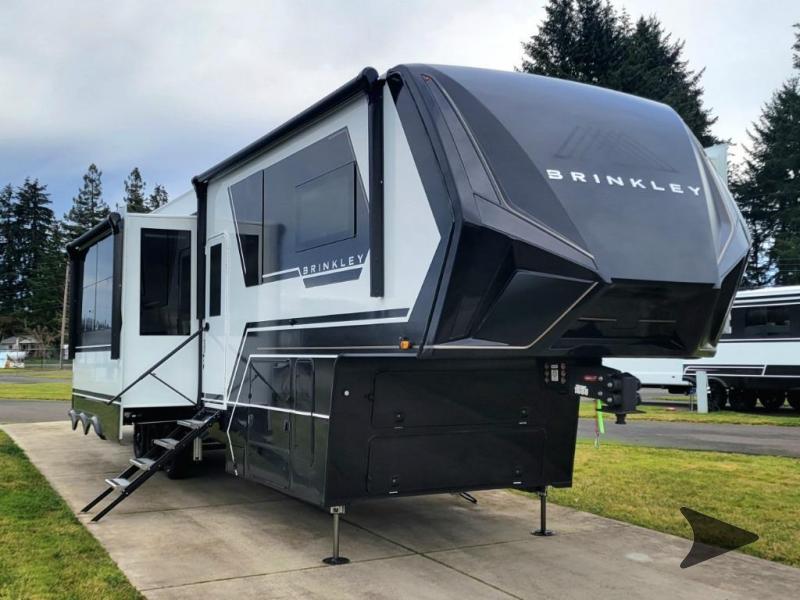 New 2026 Brinkley Model G 4100 Toy Hauler Fifth Wheel at Bish's RV | Pick Up, ID | #L98542