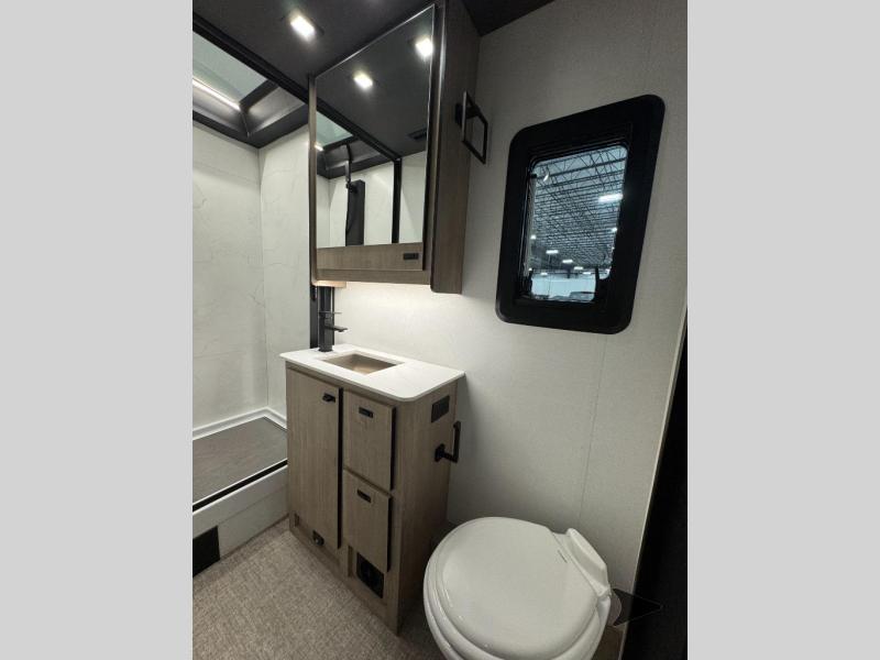New 2026 Grand Design Lineage Series F 31ZW Motor Home Class C at Bish ...