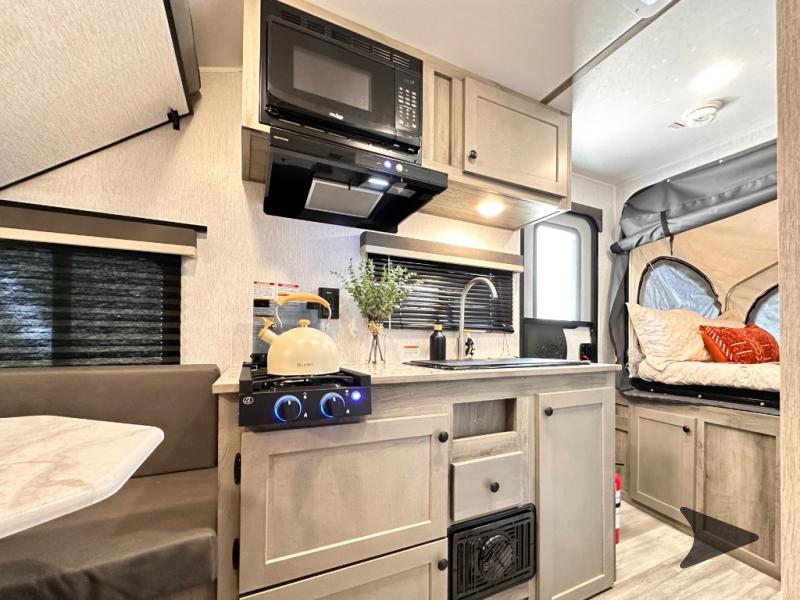 New 2025 Wayfinder RV GO LITE SKYBREAKER Travel Trailer at Bish's RV | Anderson, IN | #94088