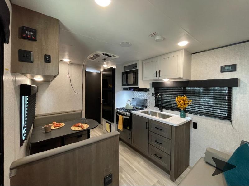 New 2025 Highland Ridge RV Open Range Conventional 20MB Travel Trailer ...