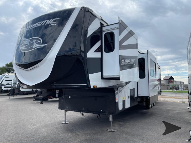 New 2025 Jayco Seismic 399 Toy Hauler Fifth Wheel at Bish's RV | Idaho ...