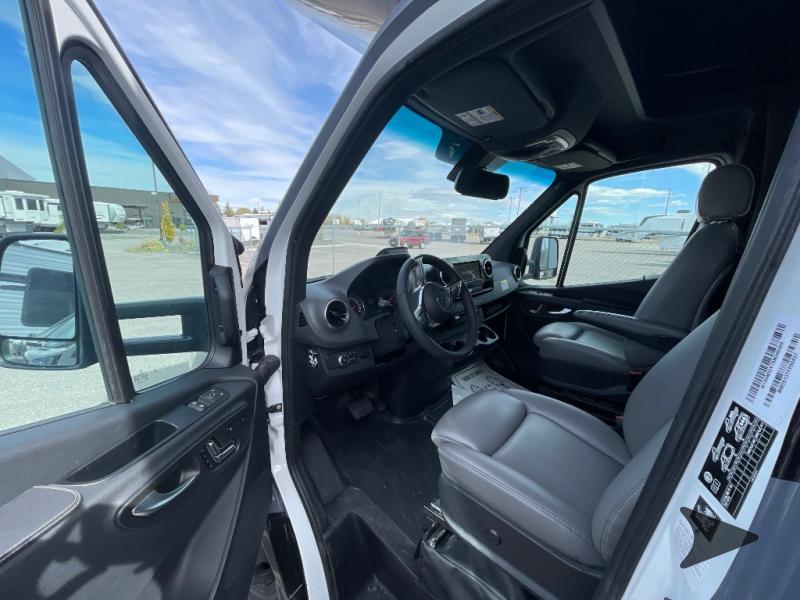 New 2026 Grand Design Lineage Series M 25TK Motor Home Class C - Diesel ...