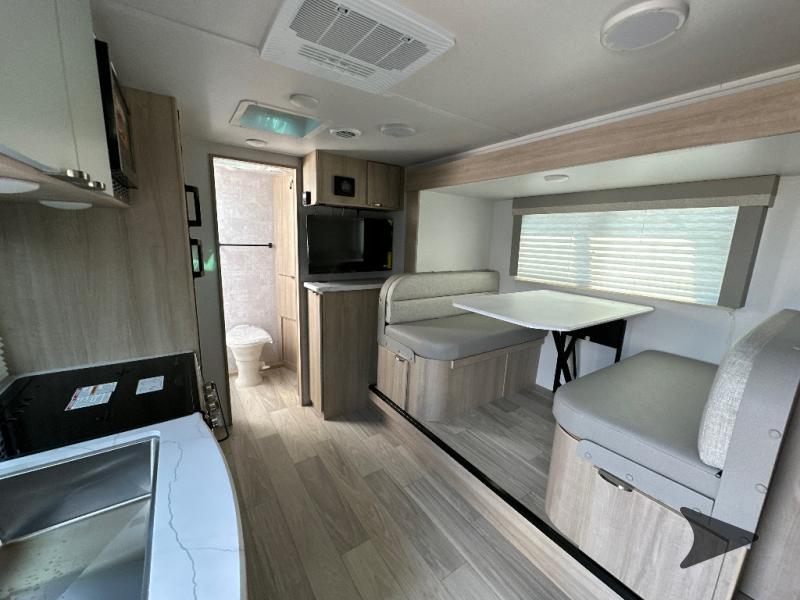 New 2024 Winnebago Micro Minnie 2108TB Travel Trailer at Bish's RV ...