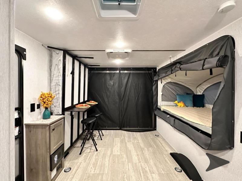 New 2025 Wayfinder RV GO LITE BOULDERBACK 14 Toy Hauler Travel Trailer ...