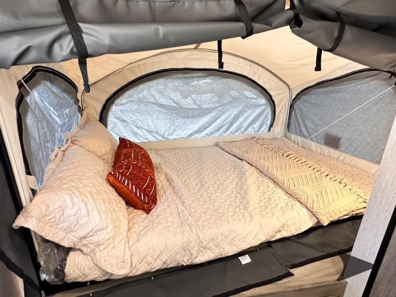 New 2025 Wayfinder RV GO LITE SKYBREAKER Travel Trailer at Bish's RV | Anderson, IN | #94091