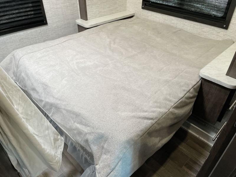 New 2025 Jayco Redhawk SE 22CF Motor Home Class C at Blue Compass RV ...