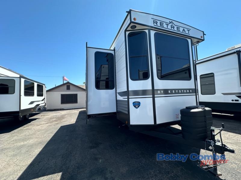 New 2025 Keystone RV Retreat 39MKTS Destination Trailer at Bobby Combs ...