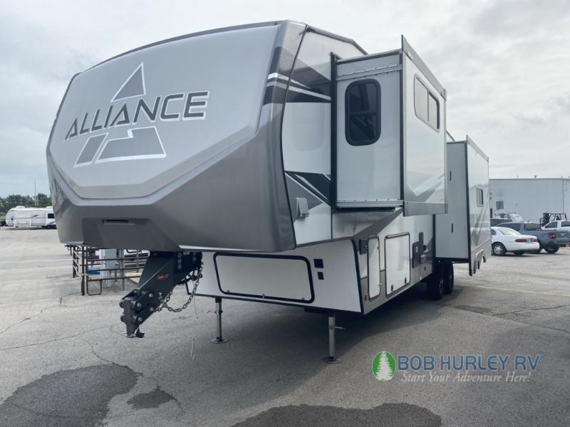 New 2023 Alliance RV Avenue 32RLS Fifth Wheel at Bob Hurley RV | Tulsa ...