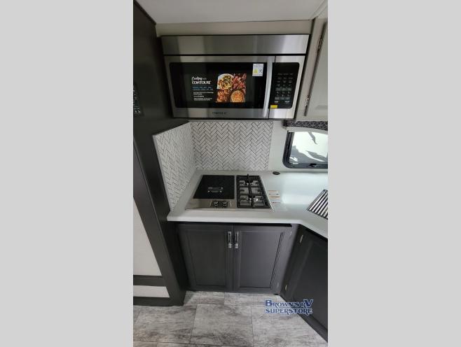 New 2025 Thor Motor Coach Magnitude RS36 Motor Home Super C - Diesel at ...