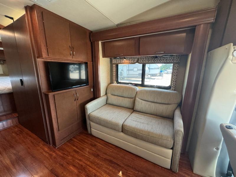Used 2015 Thor Motor Coach Siesta Sprinter 24SR Motor Home Class C ...