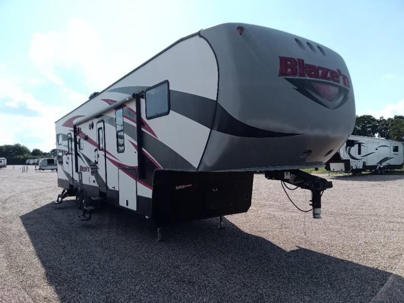 Used 2015 Pacific Coachworks Blazen 325 Toy Hauler Fifth Wheel at Buddy ...