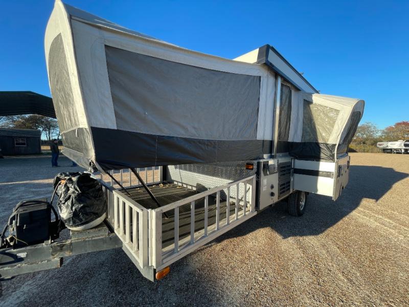 Used 2009 Fleetwood RV Coleman Evolution E3 Folding Pop-Up Camper at ...