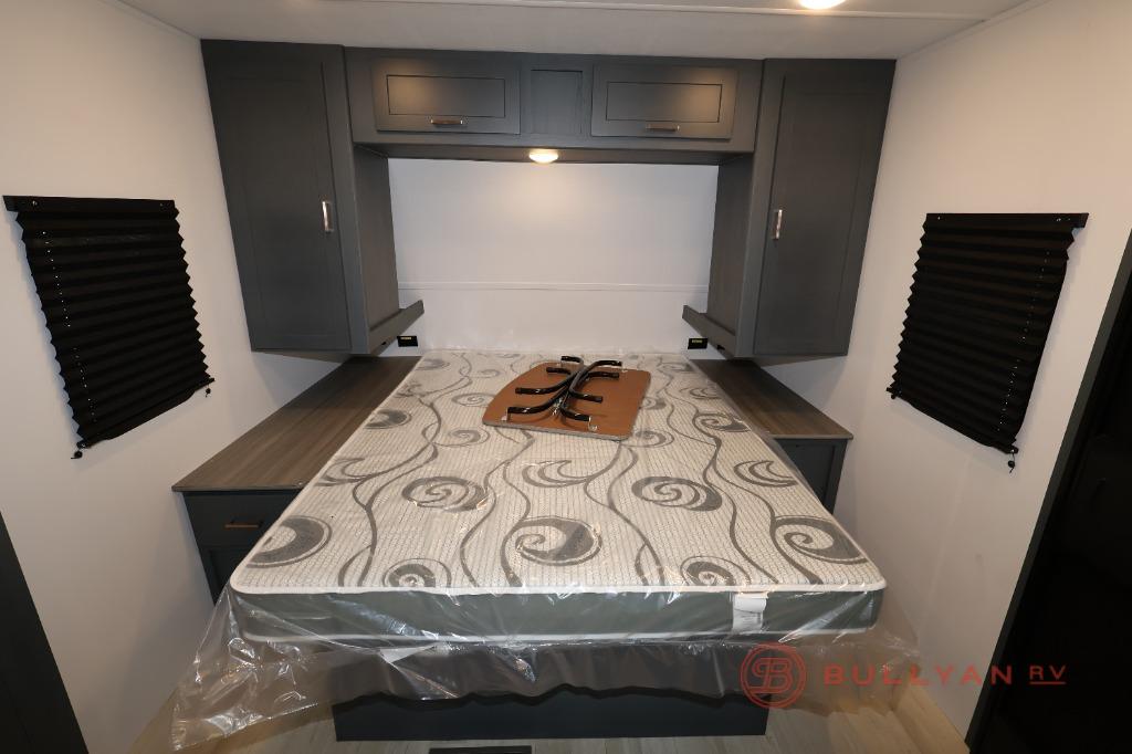 New 2025 Keystone RV Bullet Classic 1840RB Travel Trailer at Bullyan RV ...